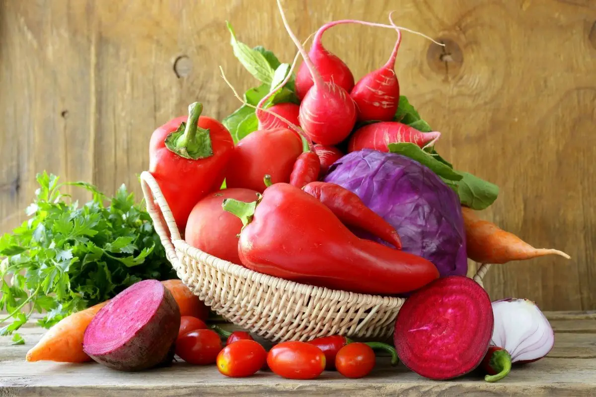 Types of Red Colored Veggies: Vibrant and Nutritious For Your Diet